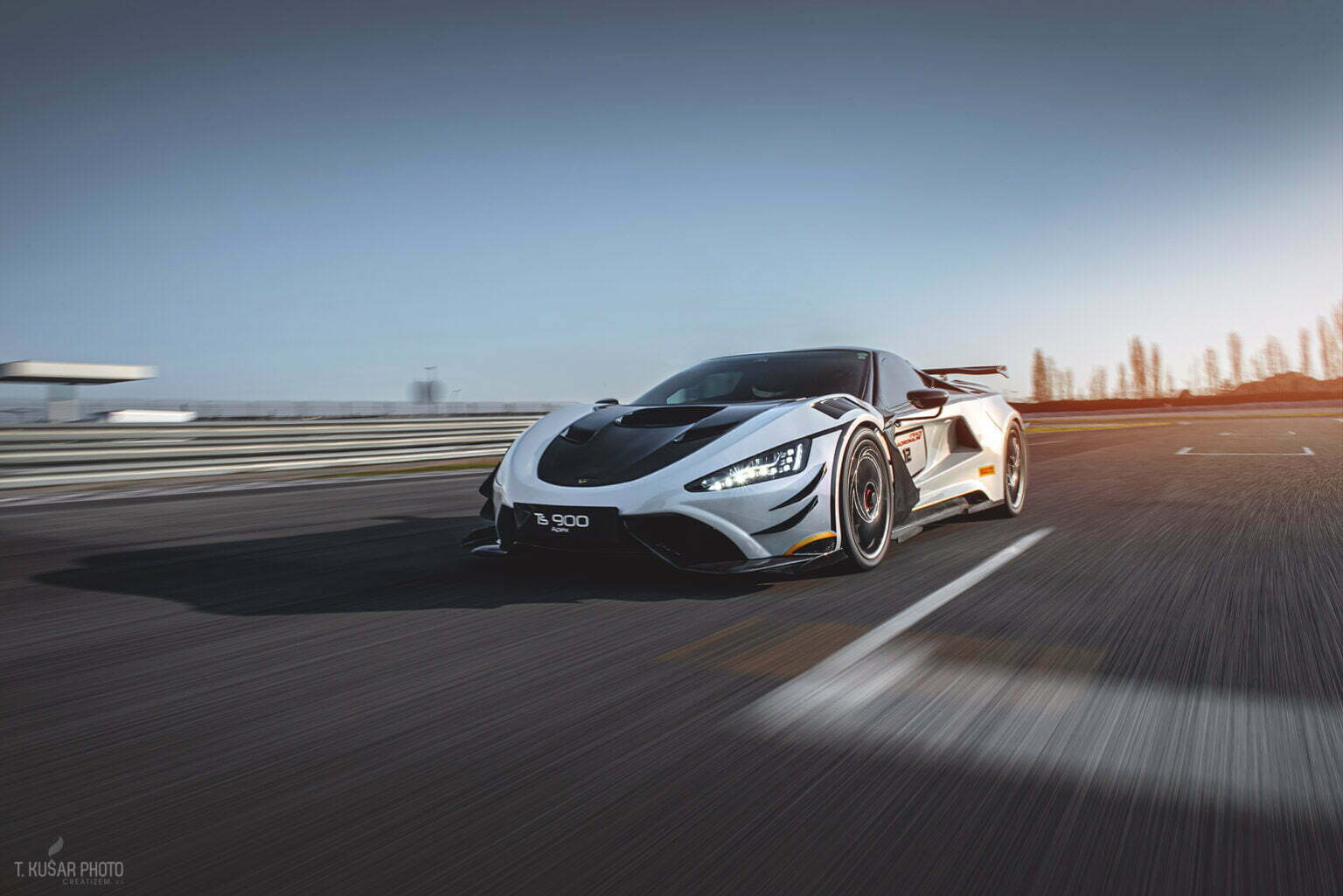 TS 900 Apex - Tushek